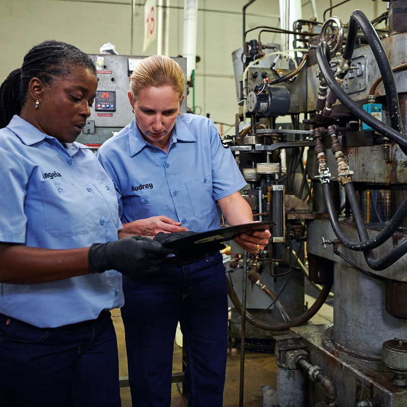 Women's Short Sleeve Industrial Work Shirt | Red Kap®
